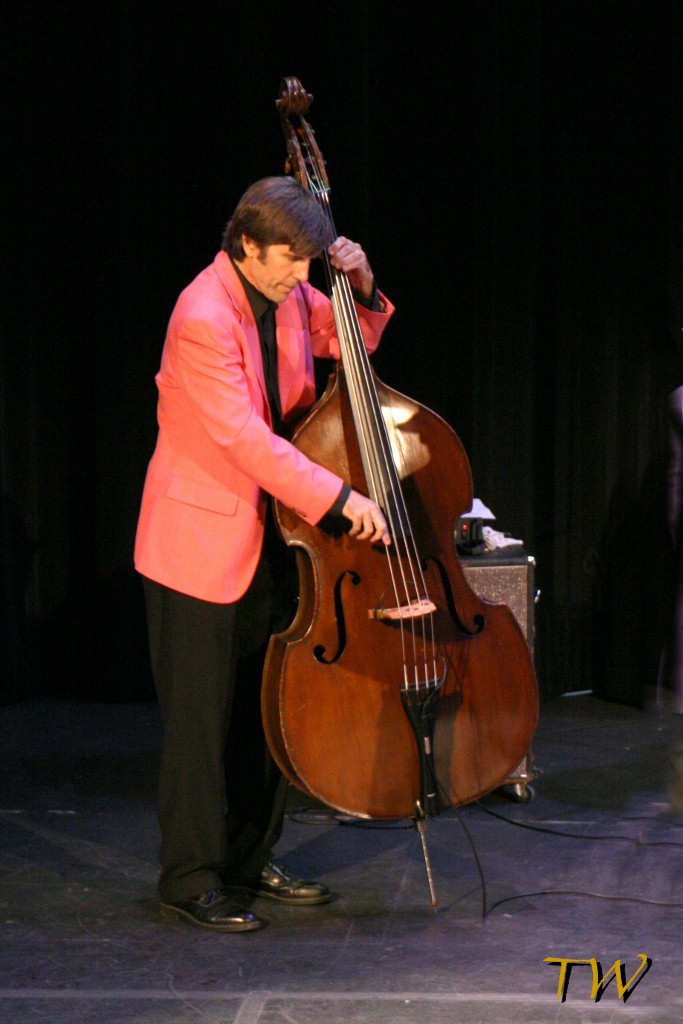 Performance Pictures – Robbie Link