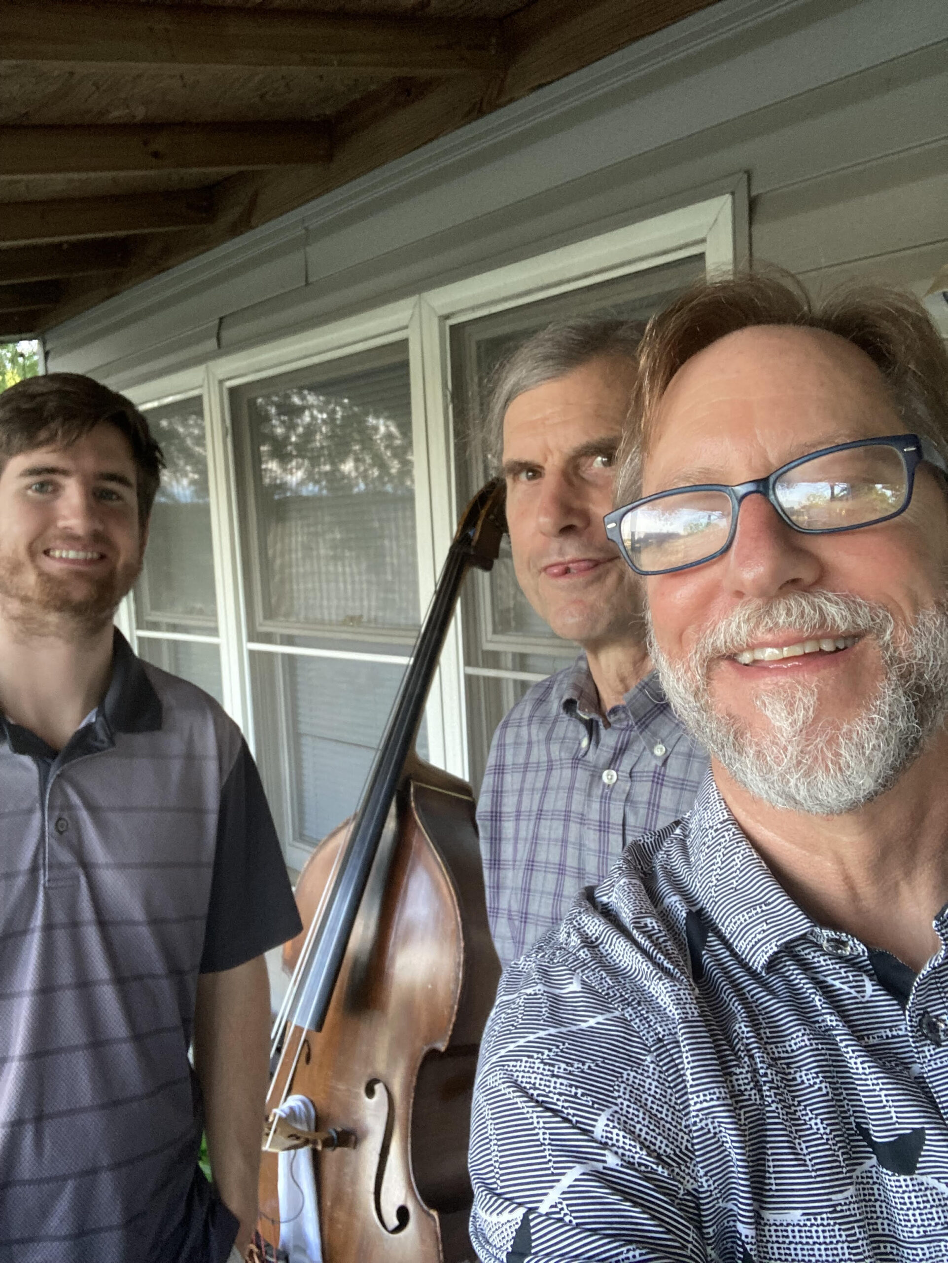 Beer and Banjos – Robbie Link